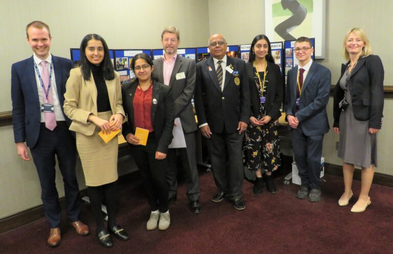 Rotary Club Of Warwick » Blog Archive » Young scholars come to lunch